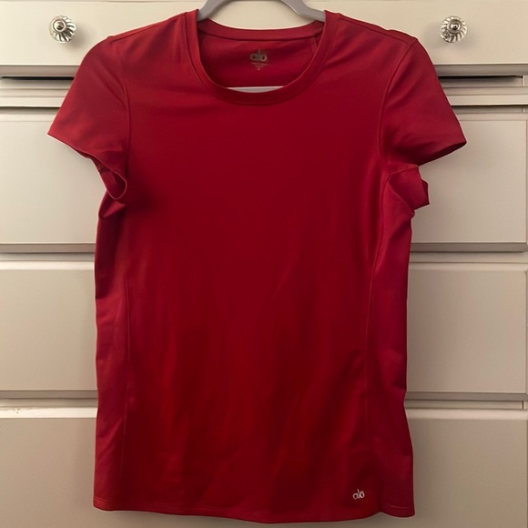 ALO Yoga | Tops | Alo Tshirt Top S | Poshmark